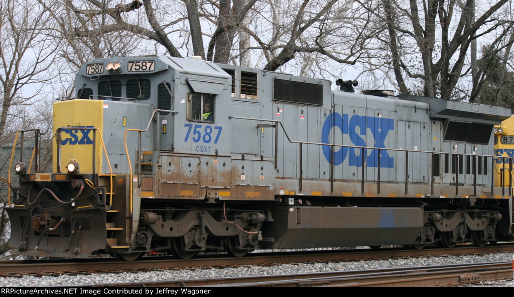 CSX 7587